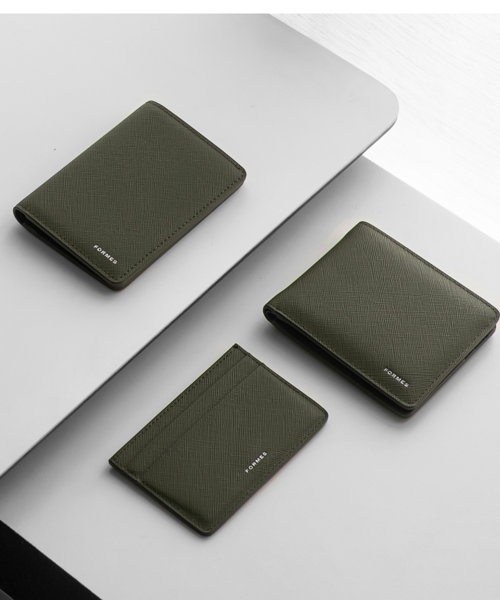 How to Style Classic Wallets for Effortless Day-to-night Transitions